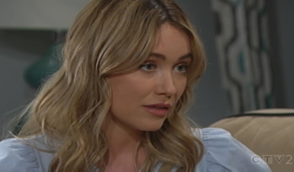 FLO FULTON - Twittami Beautiful