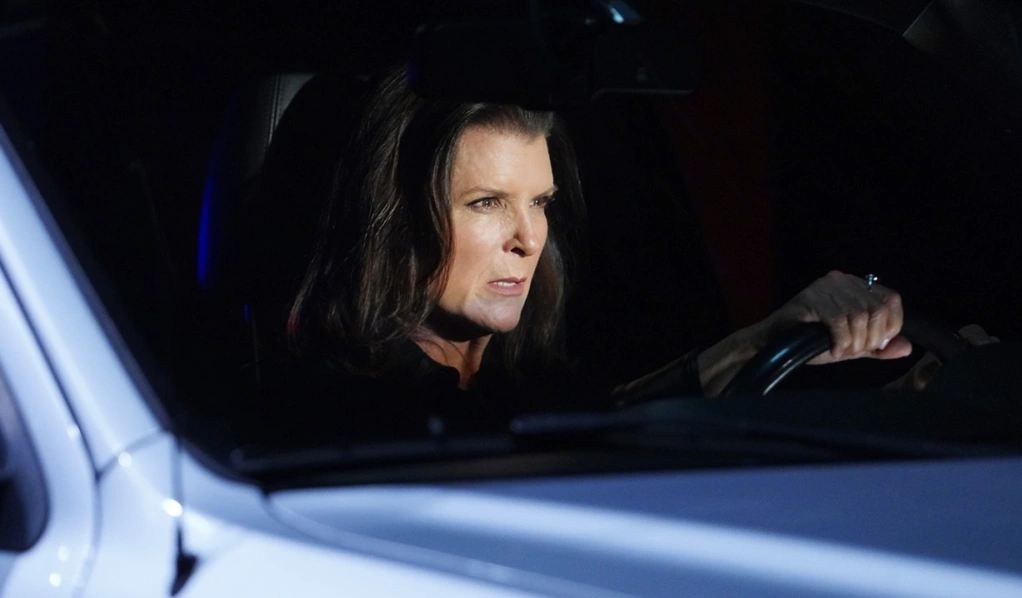 BEAUTIFUL ANTICIPAZIONI ITALIANE – SHEILA continua a terrorizzare tutti ...